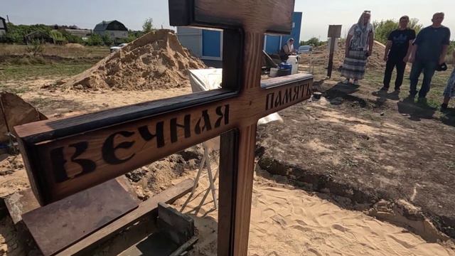 Закладка храма-часовни на Чернослободском кладбище города Ельца