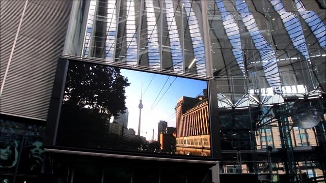 Германия. Берлин. Прогулка по Sony Center.