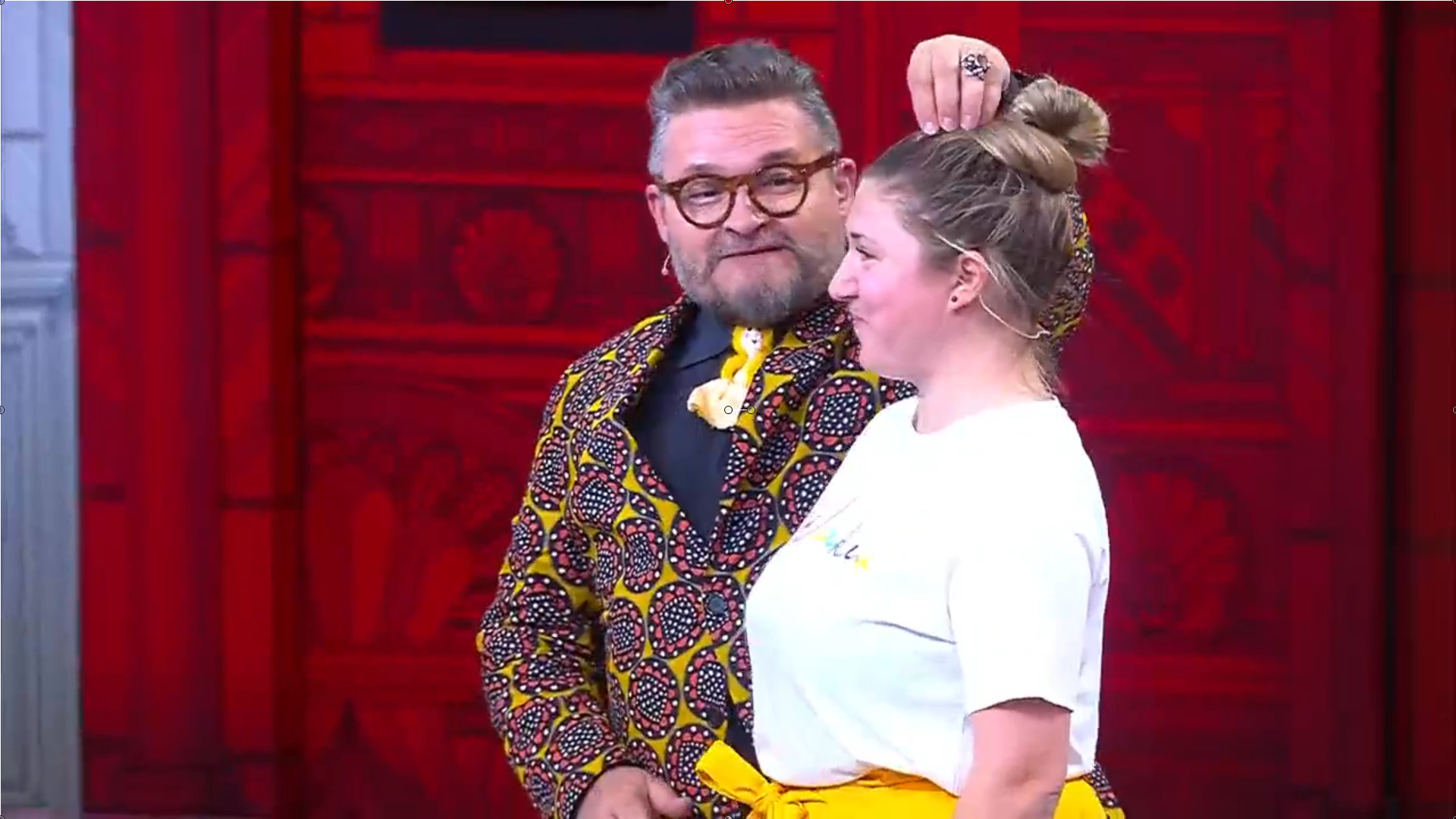 ?Из королевы красоты в королеву перепёлок и обратно на Модном приговоре. Странно, не правда ли?