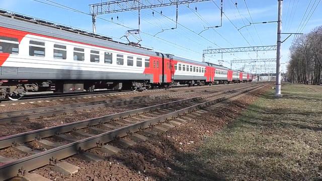 Электропоезд ЭД4М-0193 (ТЧПРИГ-26) пригородный поезд №6831 Шатура - Москва.