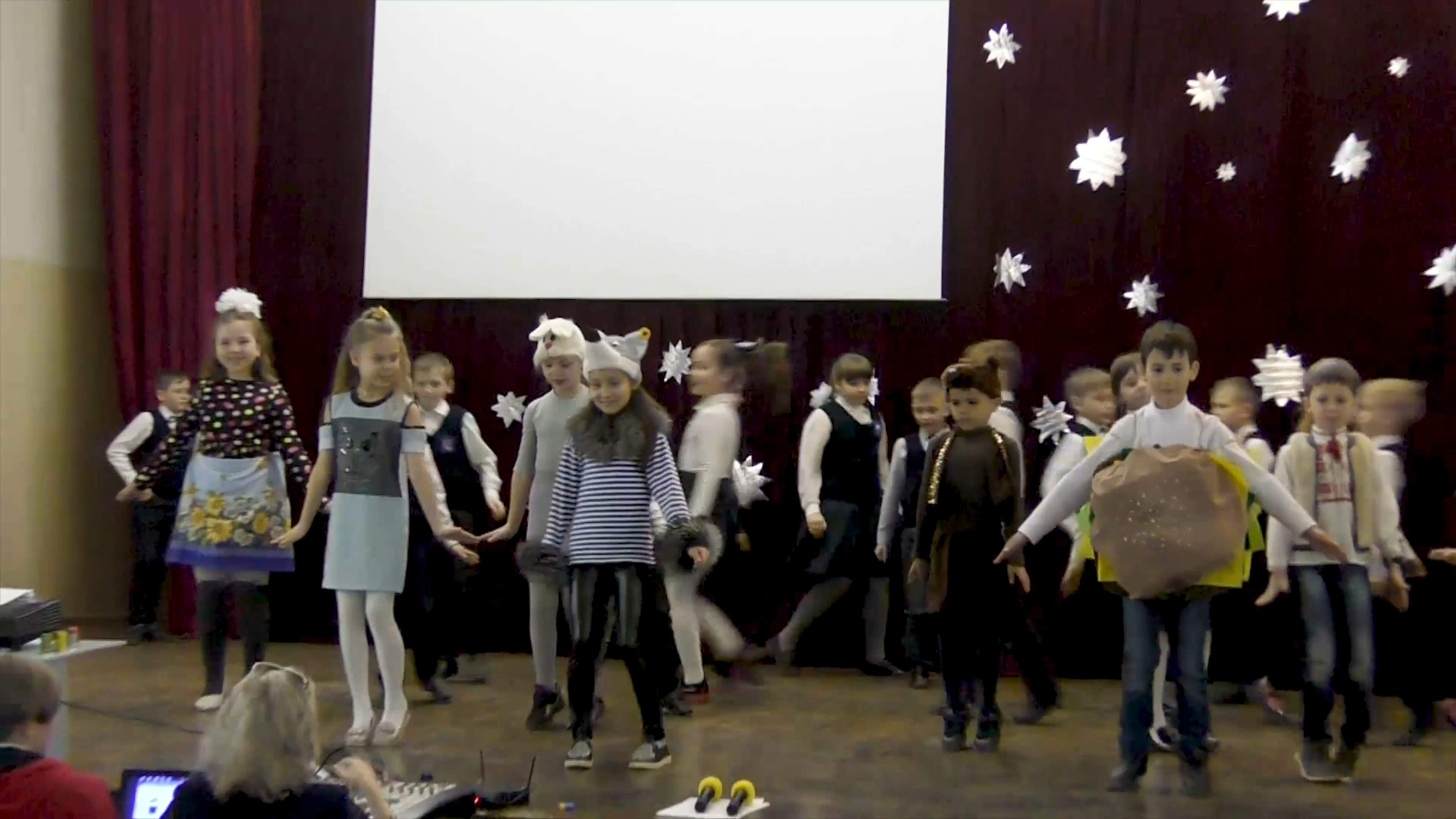 Сериал о "В" классе (2019). Фильм 12-й. "КОЛОБОК" или старая сказка на новый лад.  4К формат.