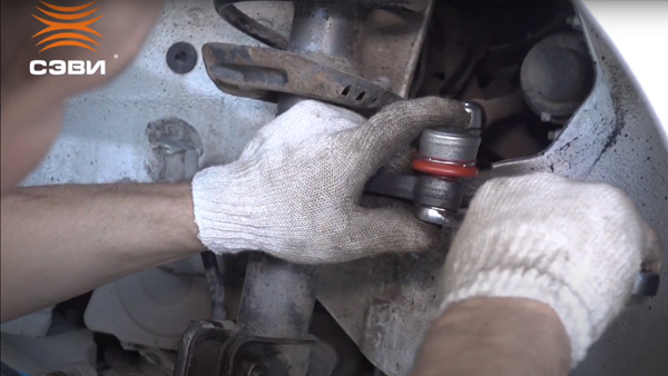 Замена рулевых наконечников на а/м Лада Гранта