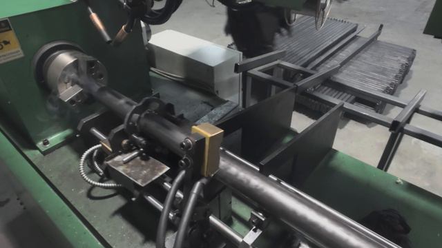 Установка для сварки строительных лесов