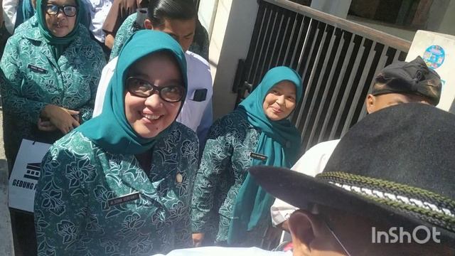 приезд губернатора Западной Явы в наш квартал