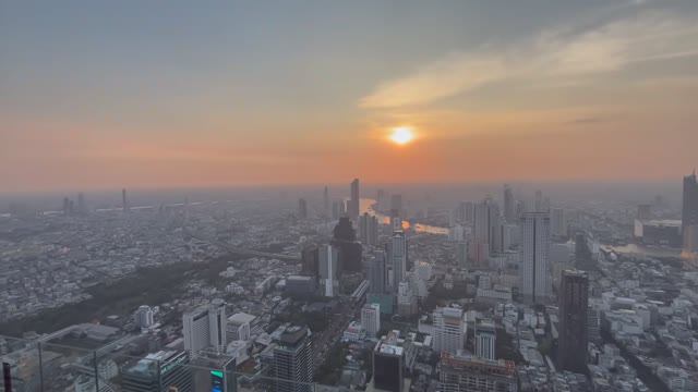 Бангкок. Вечеринка на небоскребе Mahanakhon Sky Walk и закат