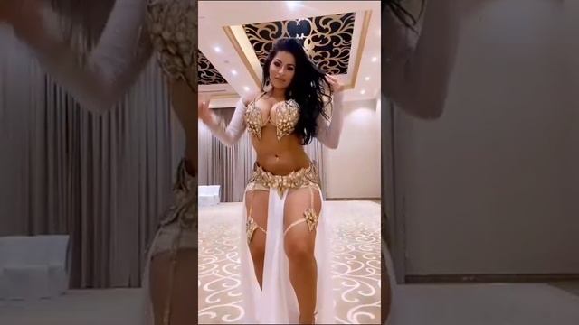 БОМБАБИЛАН УЧАСТНИЦА ШОУ ТАЛАНТОВ КАК ДУМАЕТЕ?