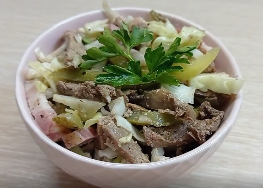 Очень вкусный САЛАТ ВЗРЫВ ВКУСОВ! Готовлю такой на каждый праздник.