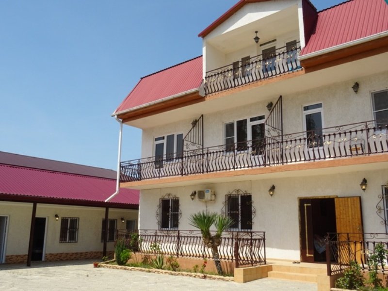 Снять жилье в центре Алахадзы. Отдых в Абхазии в Алахадзы у моря. «Бзыпта» ГОСТЕВОЙ ДОМ