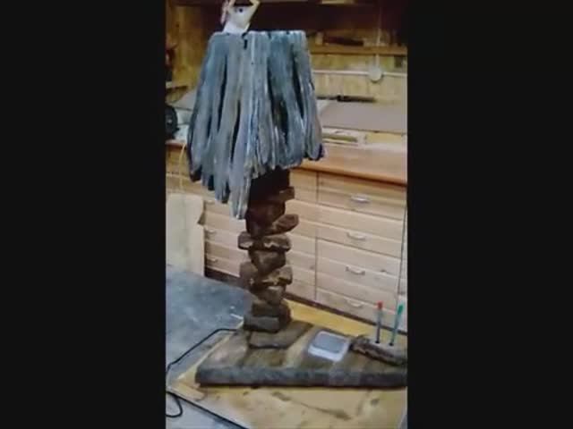 Брутальный настольный светильник из отходов своими руками .