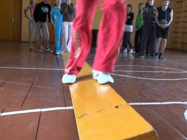 Физкультура. Полёт с переворотом в пике