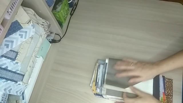 Разобрала по цветам и оттенкам.