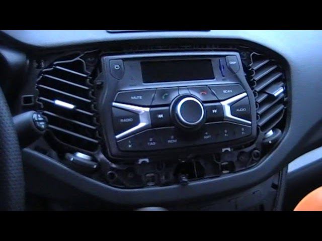 Lada Vesta 1G. Снятие накладок в салоне.