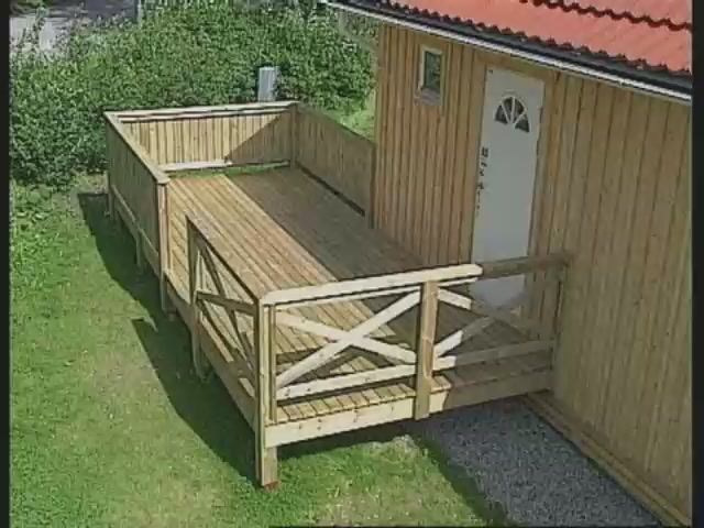 Терраса к дому из дерева