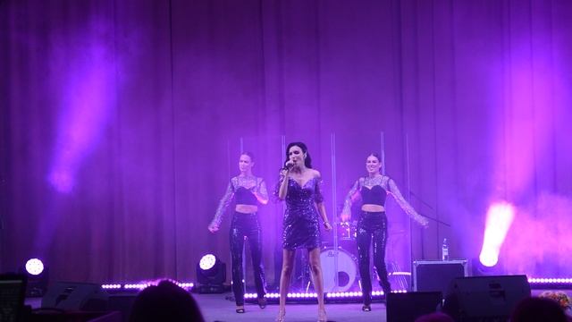 Марина Бриз - Выше голову. Концерт в Омске. 30.10.22.MOV