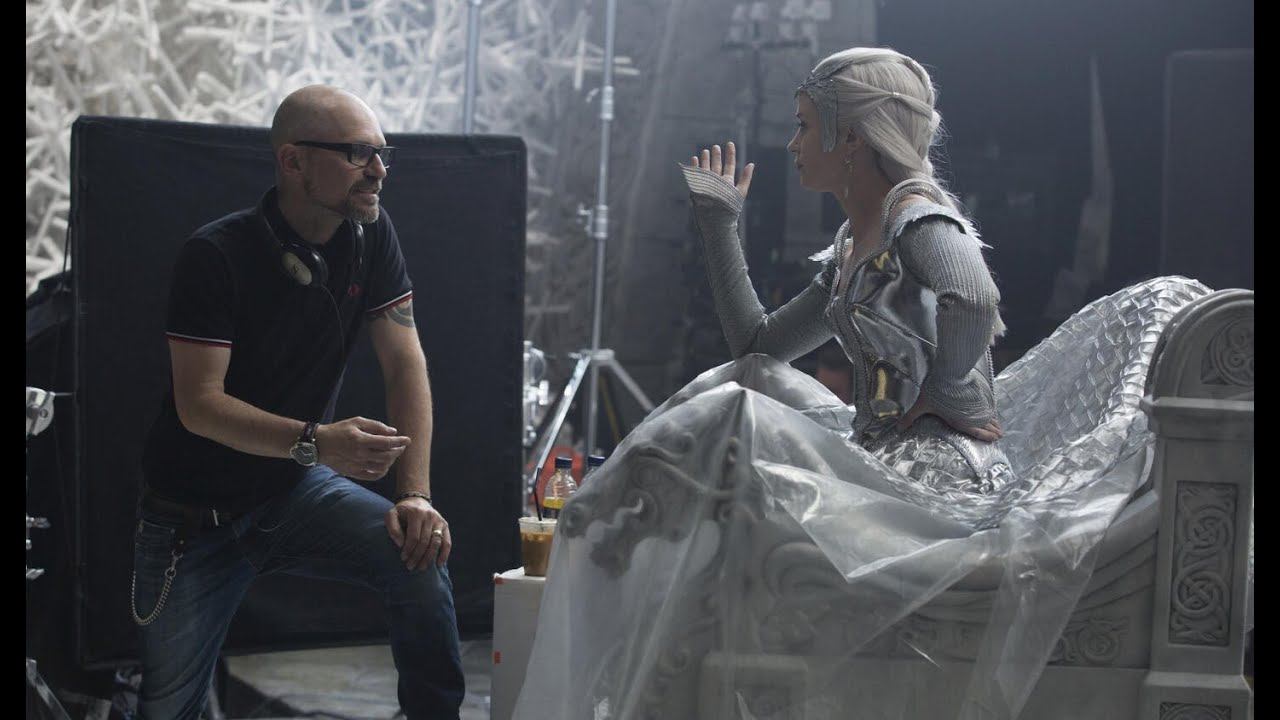 Смешные дубли "Белоснежка и охотник" 2