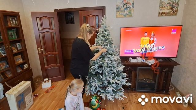 ставлю ёлку к новому году 2024