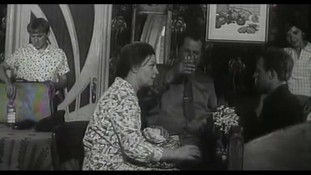 АЛКОГОЛЬ - ЯД ! ПИТЬ ВРЕДНО ! КАЖДЫЙ ОПРАВДЫВАЕТСЯ ! КАК МОЖЕТ !