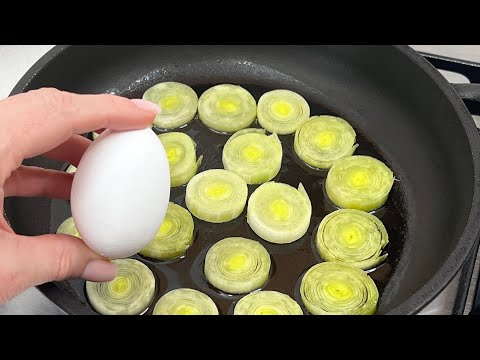 Нарежьте лук-порей и добавьте яйца! Новый рецепт завтрака