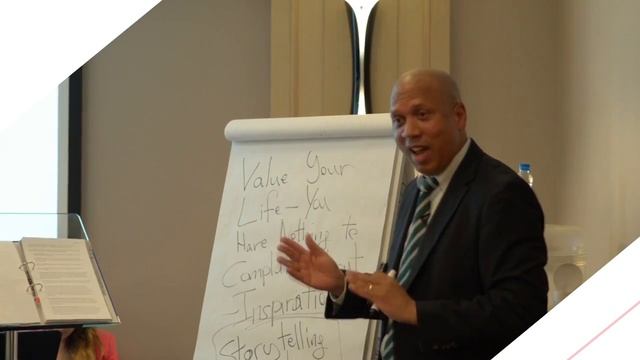 Трейлер мастер-класса «Публичные выступления и презентации на английском американском языке»