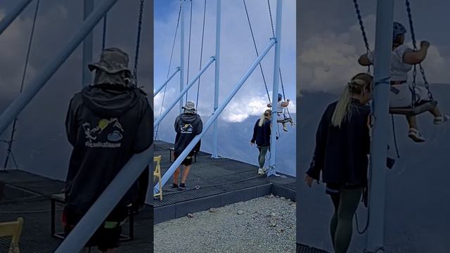 Крылатые качели