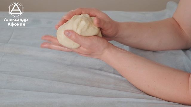 Уход за женской грудью: движение крови и лимфы полезно усиливать самомассажем