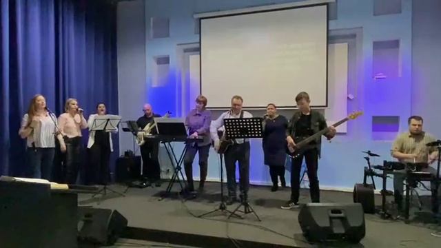 Где благодати течет река (Течет живая река) Группа прославления церковь "Живой Израиль"