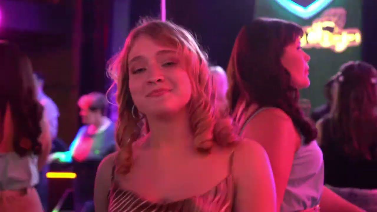 Выпускной у девятого класса в формате антиквиз 2023. Гимназия