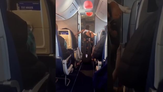 Вполне обычный перелет лоукостером