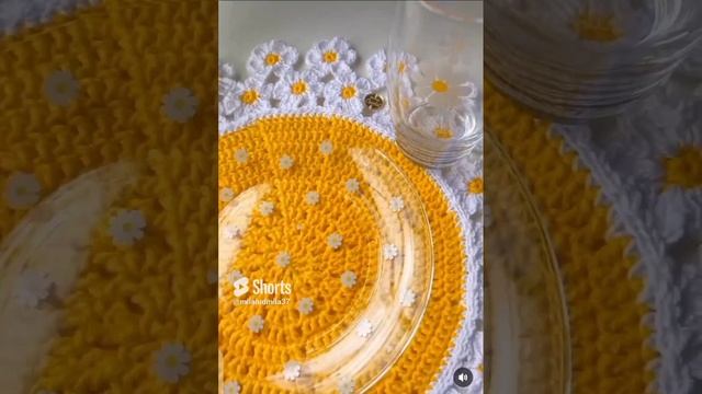 сервировочные салфетки крючком ??  друзья, оцените работу ??#вязание#амигуруми#вязаниекрючком.mp4