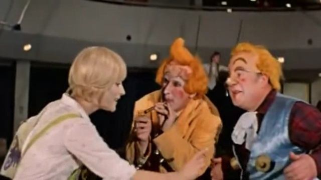 Наталья Варлей (вокал - Татьяна Дасковская) - Песня про цирк