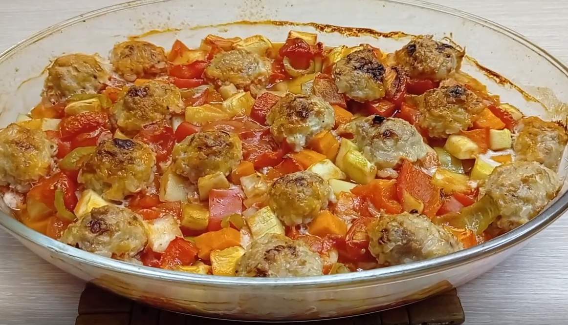 Готовлю по этому рецепту ЛЕГКИЙ УЖИН из КАБАЧКА! Нравится даже детям.