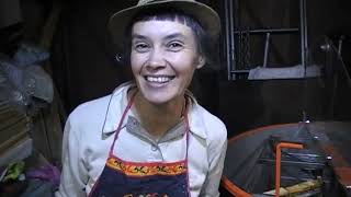 Откачиваем весенний мед. Медогонка-автомат  Грановского