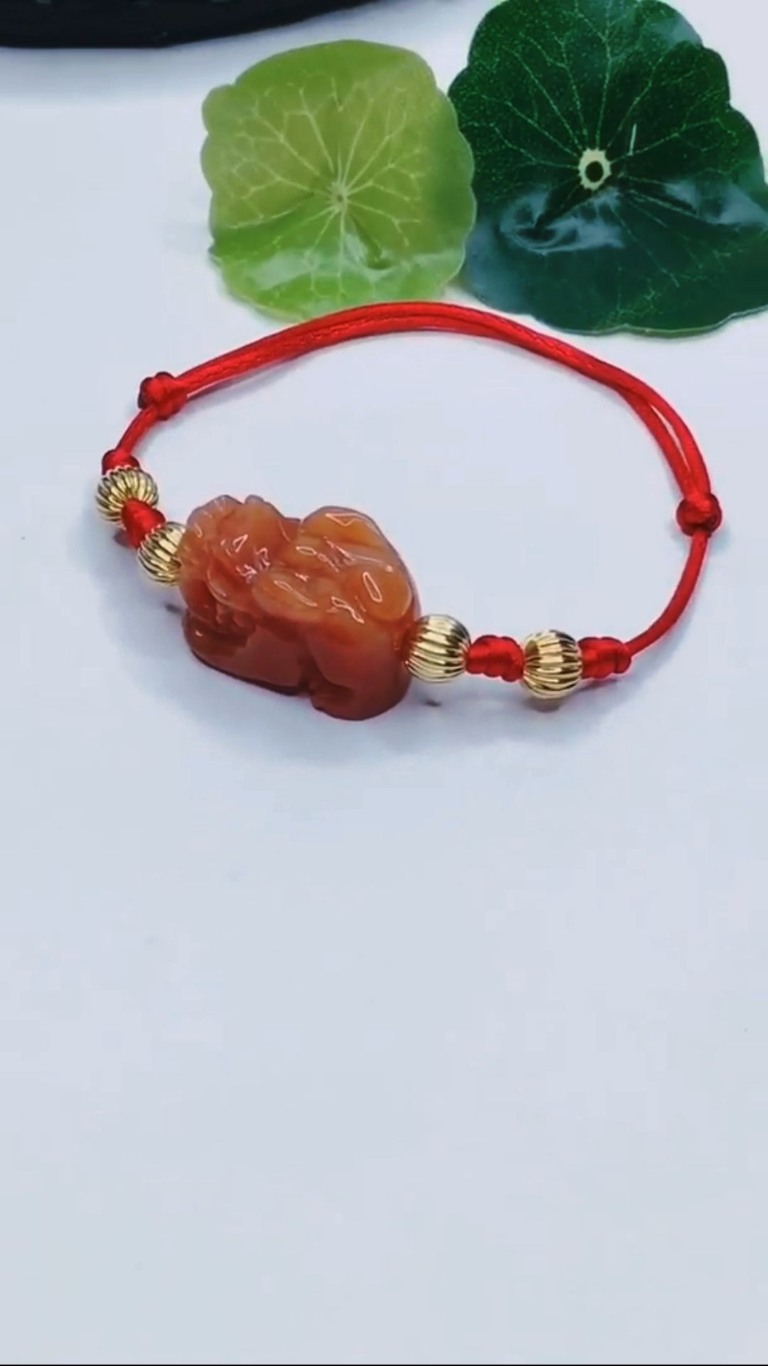 Как сделать красивый браслет в домашних условиях своими руками за 1 минуту