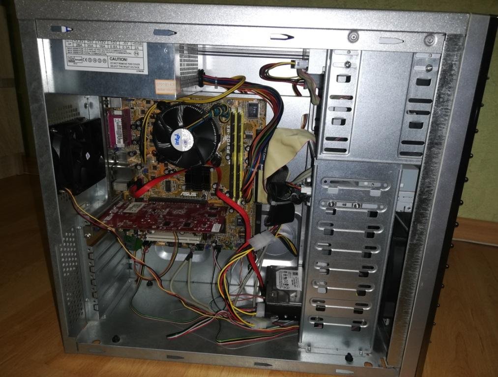 Обслуживание и обзор компьютера 2006 года сборки. Работа в 2023 году