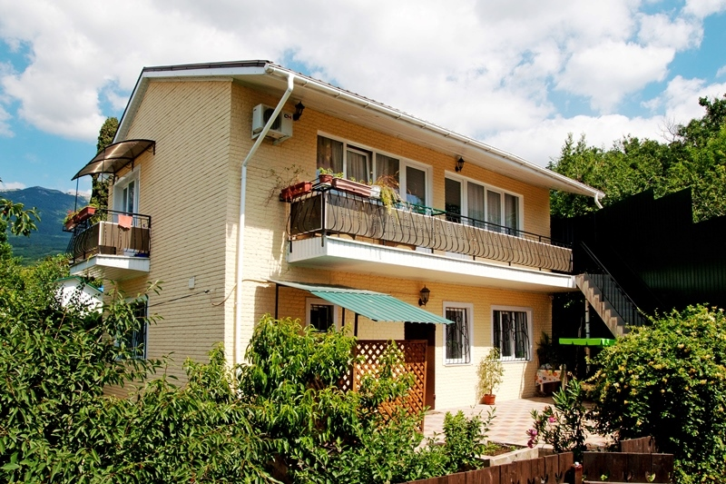 Отдых в Ялте в Гурзуфе частный сектор. Жилье под ключ в Гурзуфе. «Коммунальная, 5» ДОМа ПОД КЛЮЧ