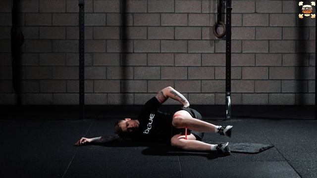 Отведение бедра с мини бенд