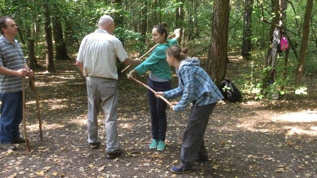Игровые методики внутренних школ ушу. Работа с палками - "Два против одного". Часть 1