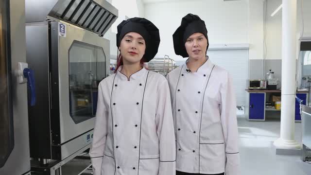 "Просто о сложном": Как испечь пасхальный кулич?