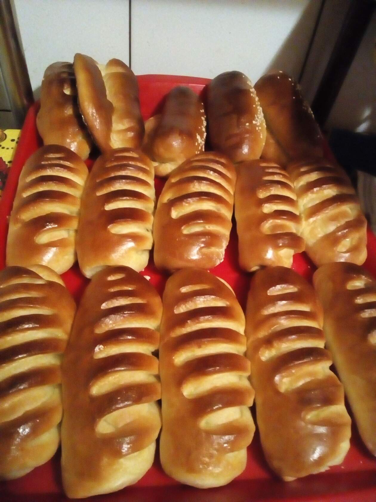 БУЛОЧКИ С ТВОРОЖНОЙ МАССОЙ И РОГАЛИКИ  (ЧАСТЬ 2)