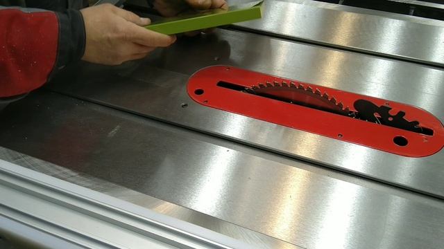 Как подрезать акриловый фасад своими руками