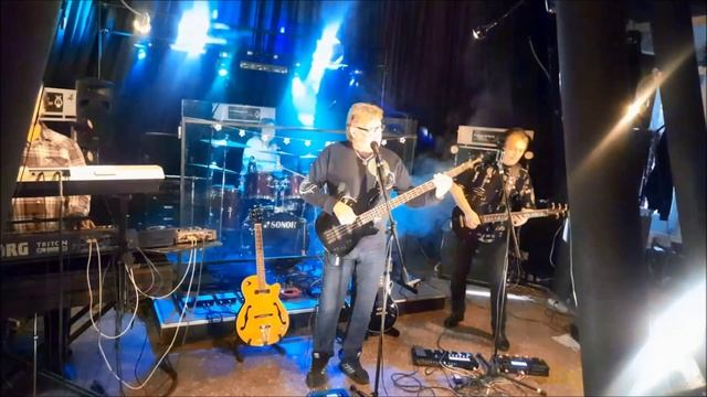 ВАЛЕРИЙ РОМАШОВ и группа ДЖЕТ- РАССЛАБЬСЯ