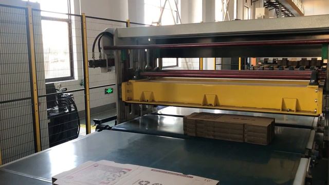 Pizza Box made by Shinko 1628 Flexo Printer Slotter Die Cutter Vibrator Counter and Stacker.mp4