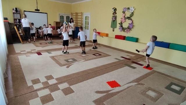 ЛУЧИКИ  пионербол