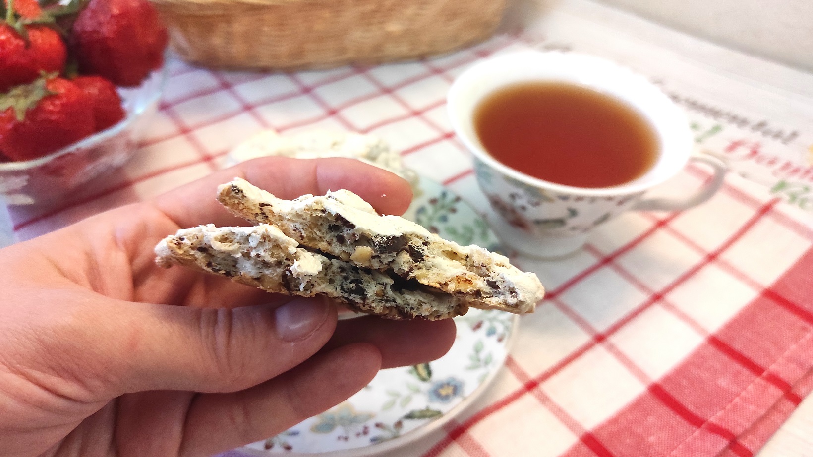 Вкуснейшее белковое печенье с орехами и шоколадом!