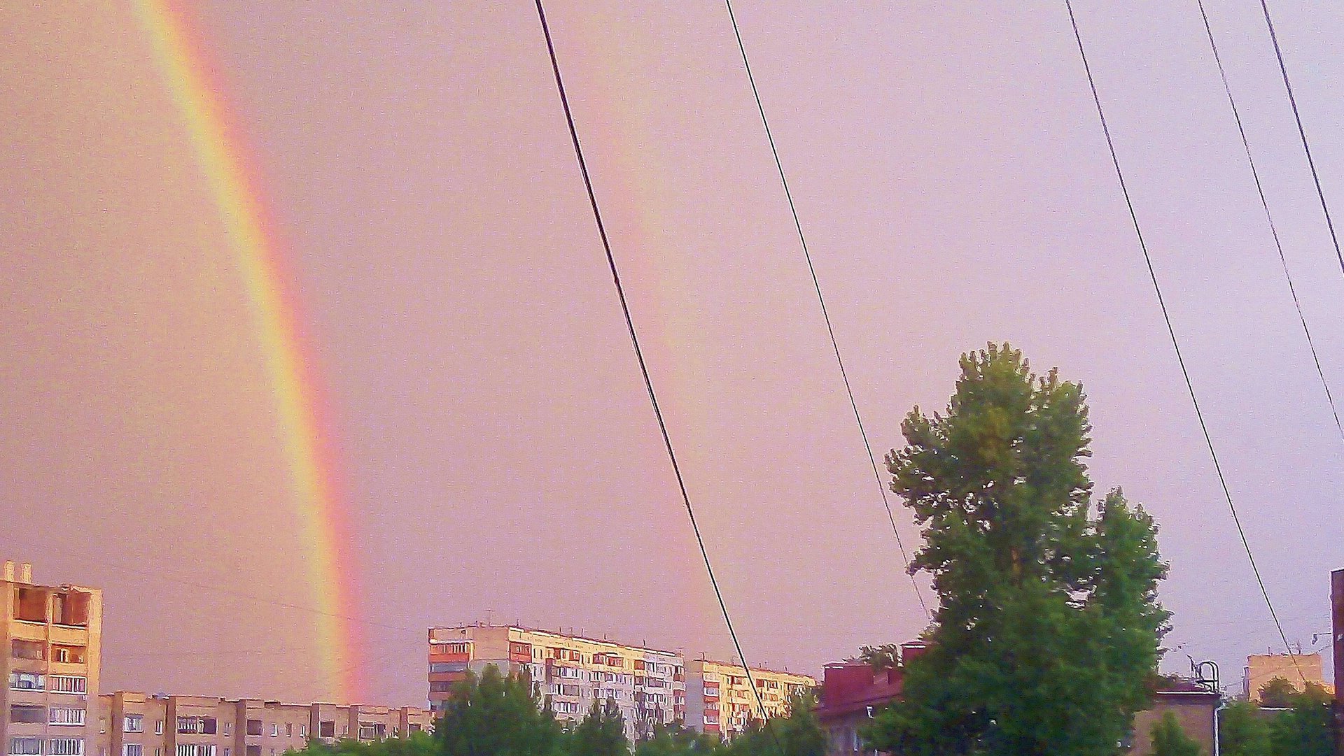 РАДУГИ над ГОРОДОМ - это К РАДОСТИ!