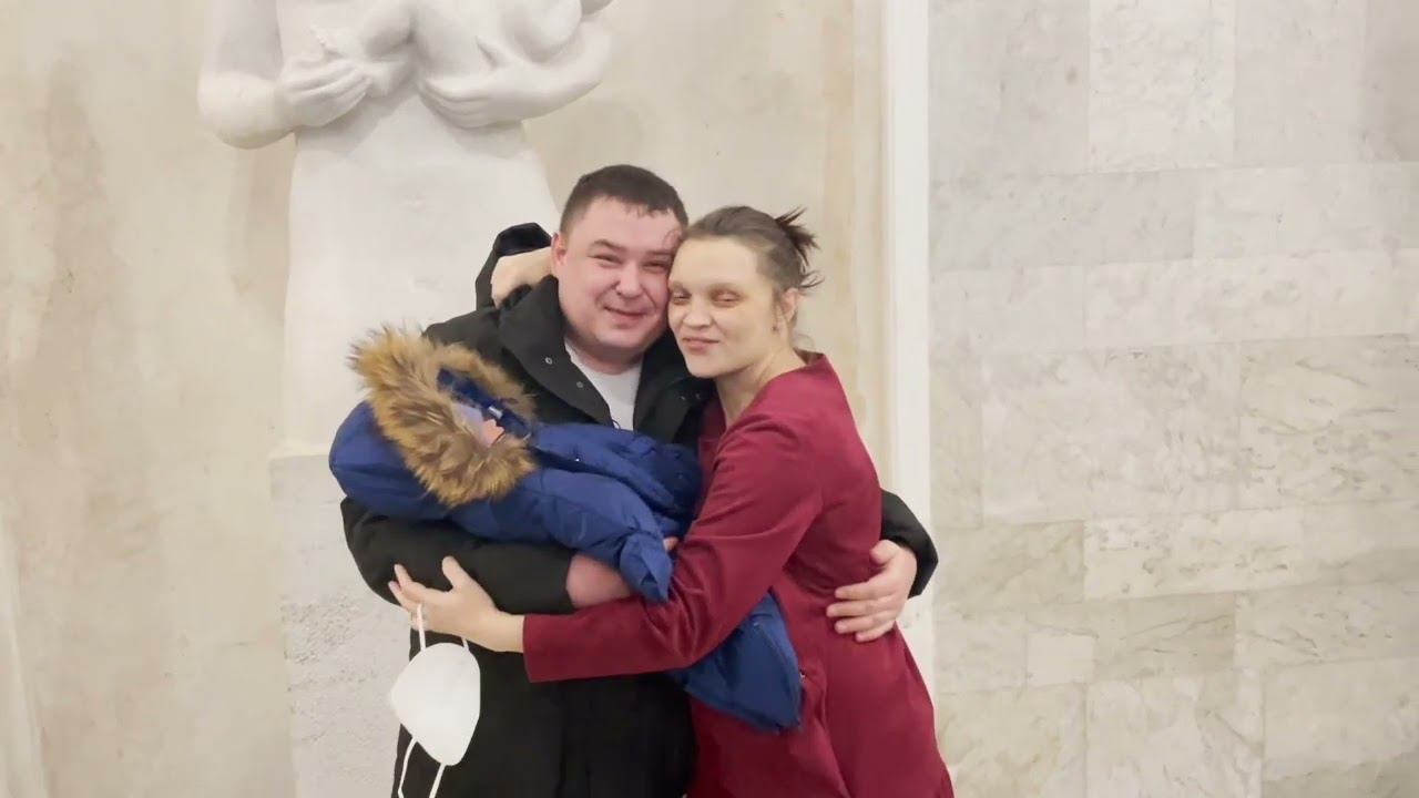 Выписка Светы Сорокиной и Алексея Алексеевича из Роддома 24.01.22