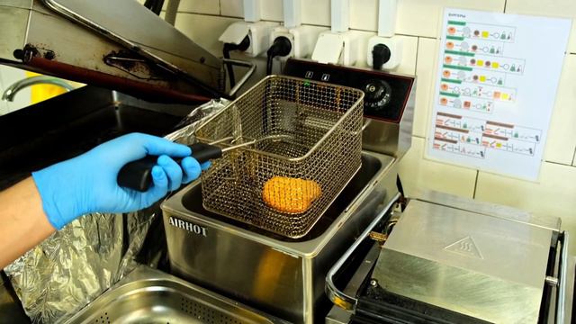 Три Соуса. Формат Стрит