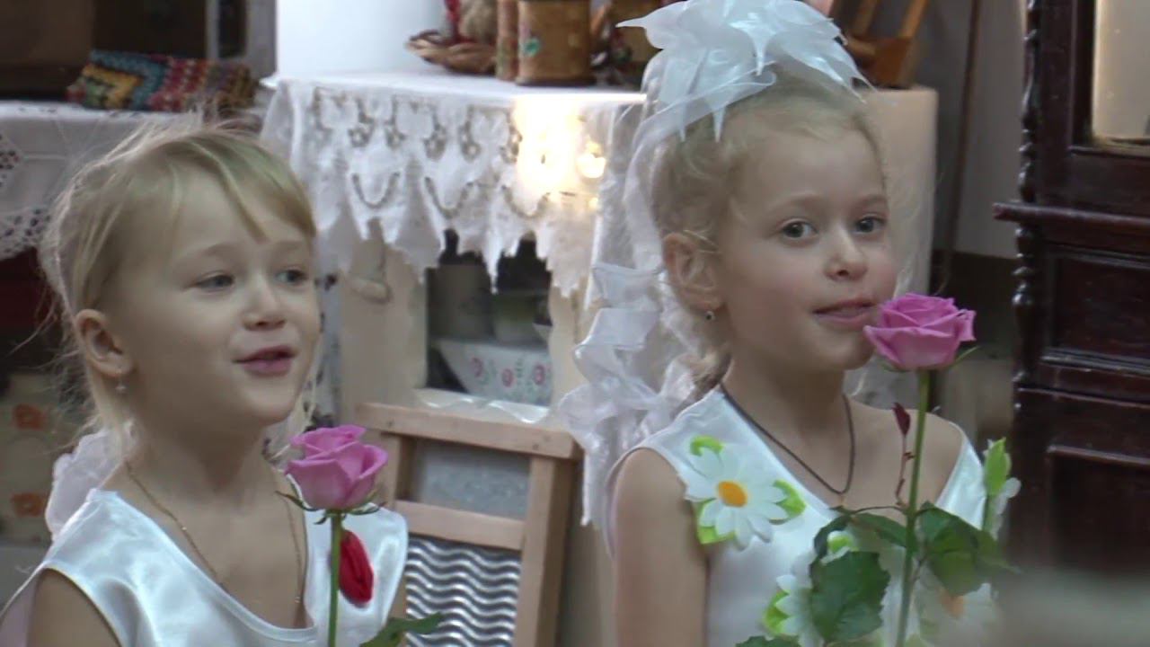 Концерт ко Дню матери  Все краски жизни для тебя