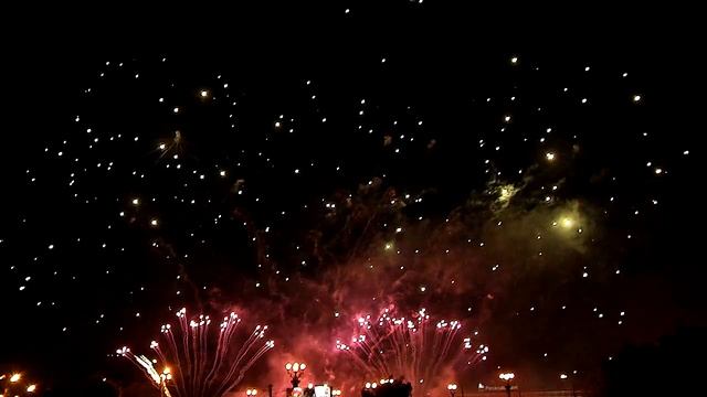 Фестиваль фейерверков в г.Иваново. Команда «Пиро-Росс» г.Сергиев Посад, 2015г..mp4