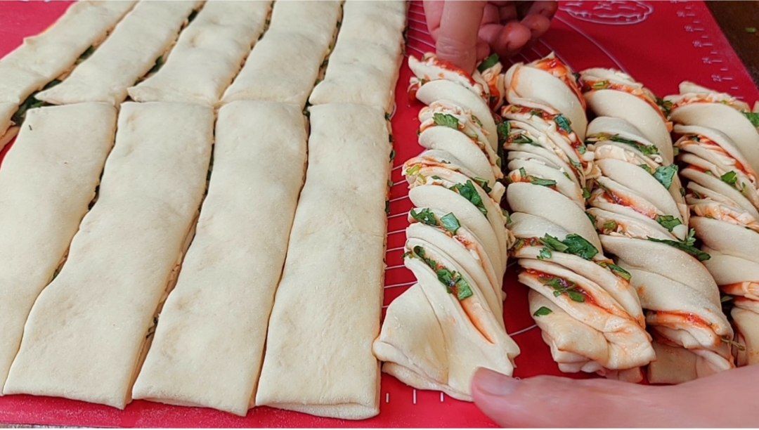 Это САМЫЙ ВКУСНЫЙ, который я когда-либо ел !. Приготовить этот рецепт дома может любой желающий.